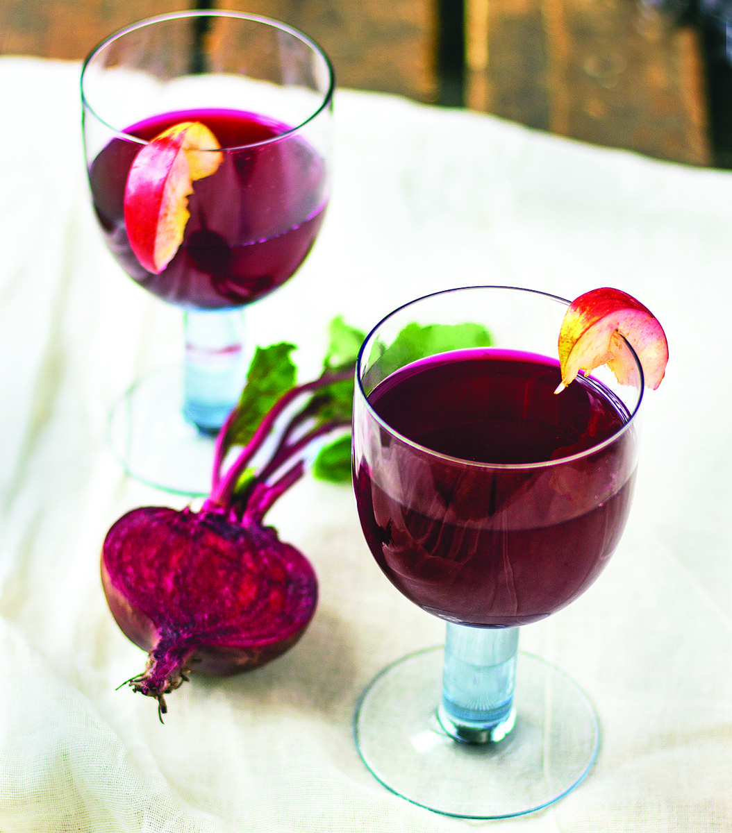 Beet and Apple Kvass Recipe – Mother Earth News